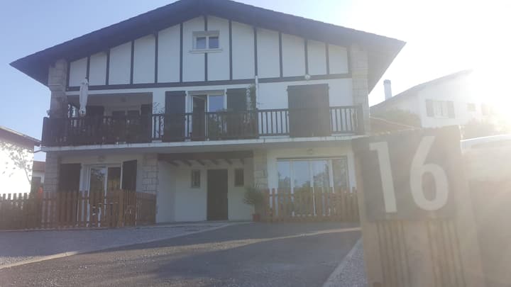 Petit Cocon Mer&golf Ciboure St Jean De Luz à Pied - Baztan