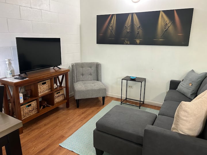 North Shore - Waialua Beach - Steps To The Beach - O‘ahu, HI