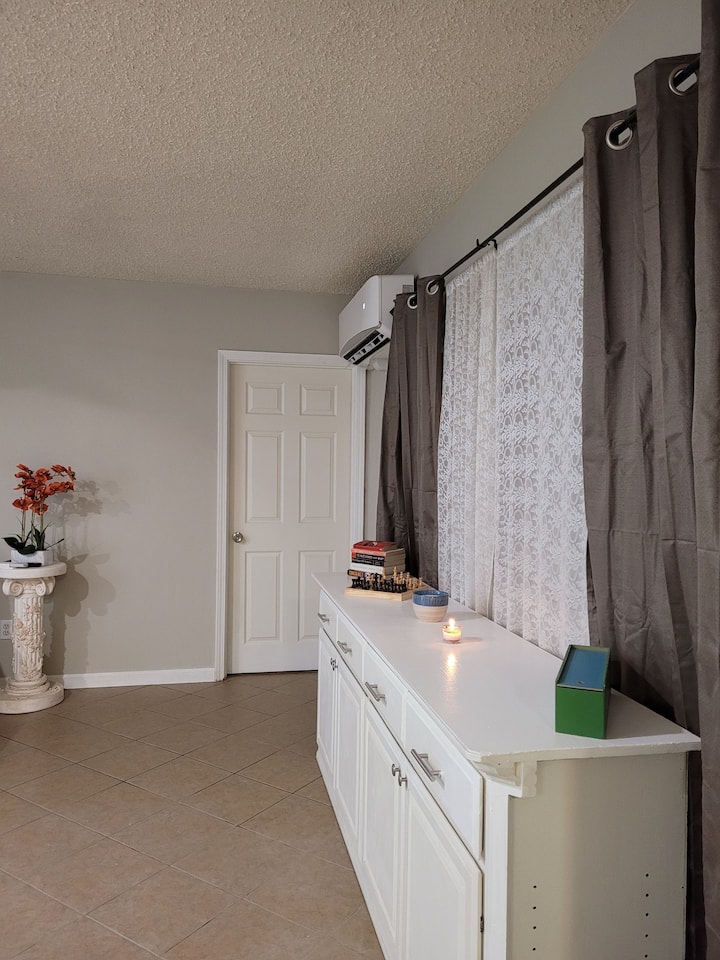 Casa Oasis - Victorville, CA