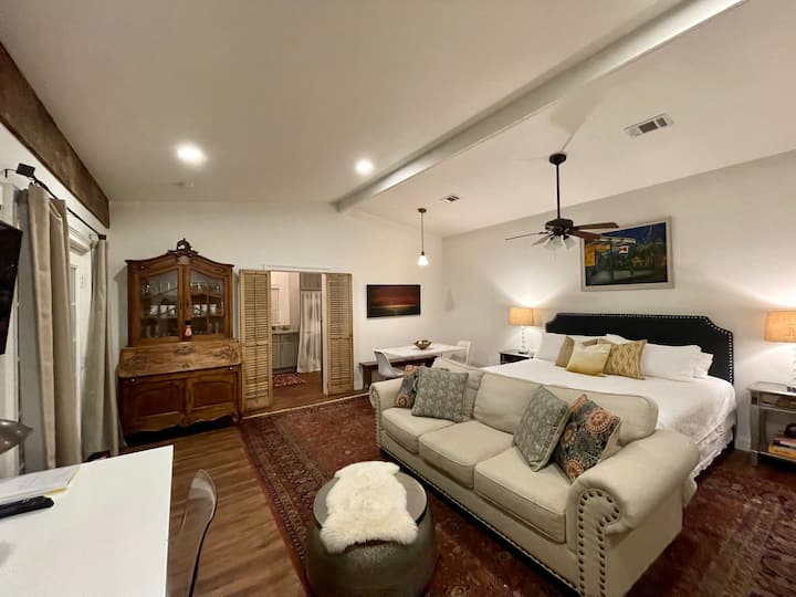 The Maisonette: Modern Nola Charm In The Channel - New Orleans, LA