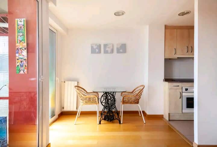 Habitación Doble Wc Privado. Terraza, Playa. - Badalona