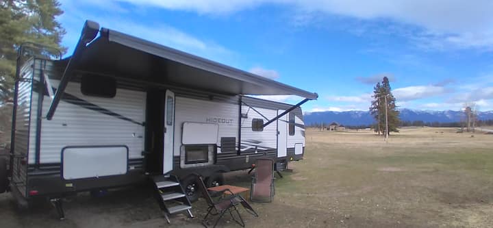 Valley Hideout! Travel Trailer On A 10 Acre Farm - Kalispell, MT