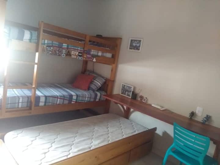 Ilhabela Central! Quarto Top Para Até 4 Pessoas!!! - Ilhabela