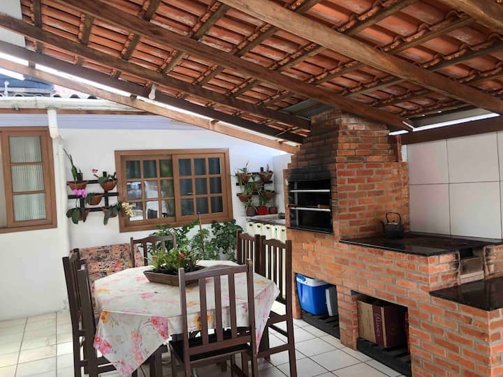 Casa A 50 Metros Da Praia De Porto Belo. - Pôrto Belo