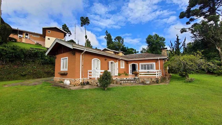 Casa Em Campos Do Jordão - Campos do Jordão