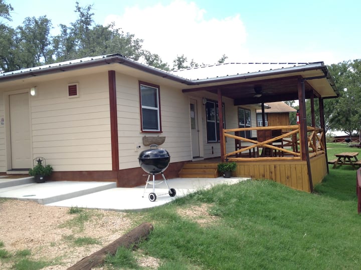 Cabin #21 - Pets Allowed - Lake Buchanan, TX