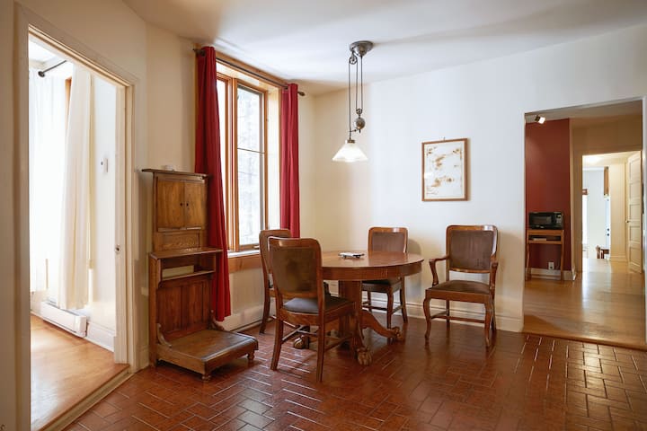 Gorgeous 2 Br Outremont/mile End - Laval