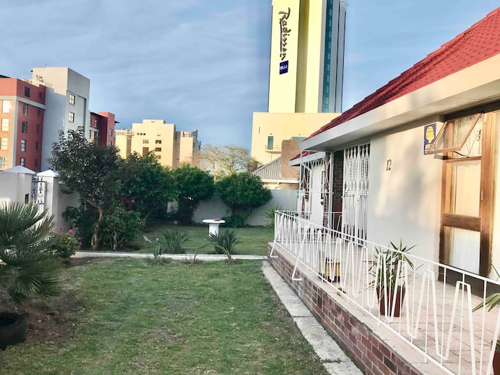 Beach Walks And Sunsets Galore - Port Elizabeth