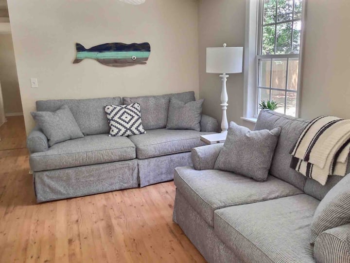 Walking Distance To Ferry And Downtown Restaurants - Amelia Island, FL