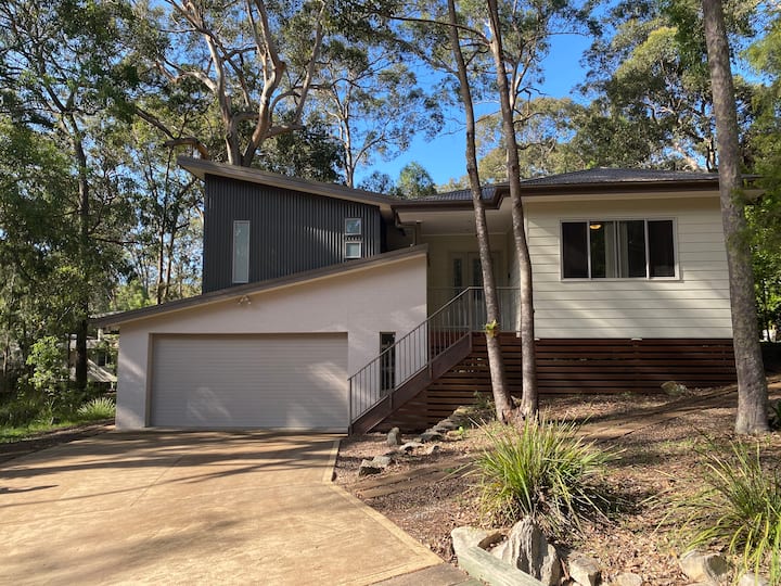 Lakeside Living Near Wallarah National Forest - 뉴캐슬
