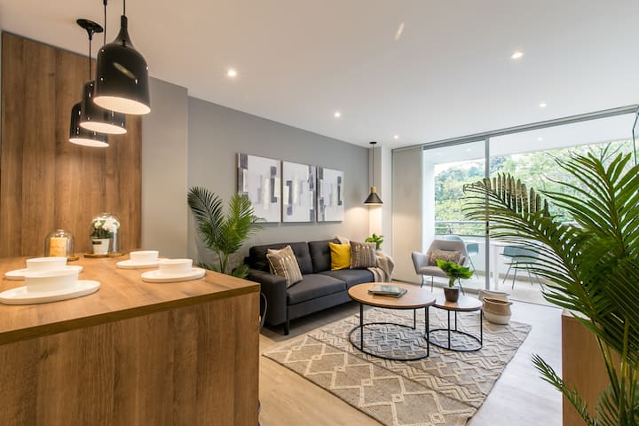 Amazing And Bright 2br 2bth + Ac @Provenza - Medellín