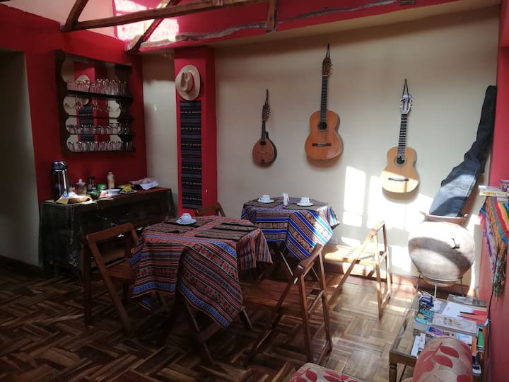 Hab. Matrimonial Baño Compartido, La Waka Perdida. - Cusco