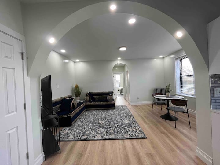 Oasis Middle Eastern Apartment! - The Bronx, NY