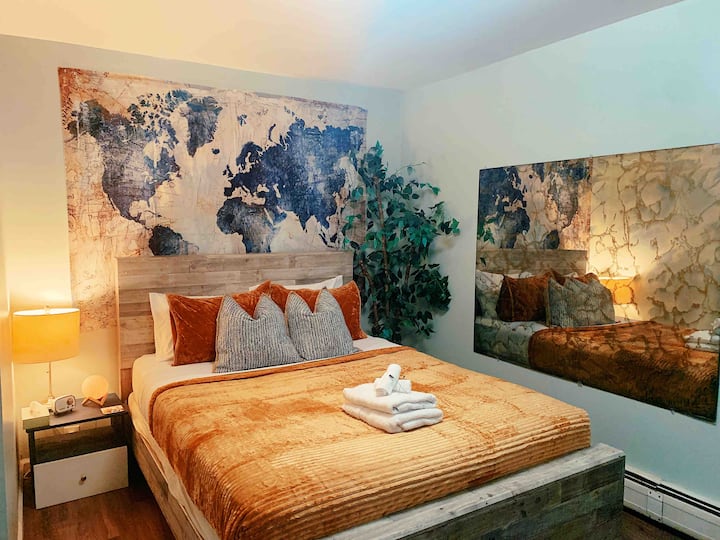 Cozy Home With Enclosed Courtyard * | Near Nyc - New York