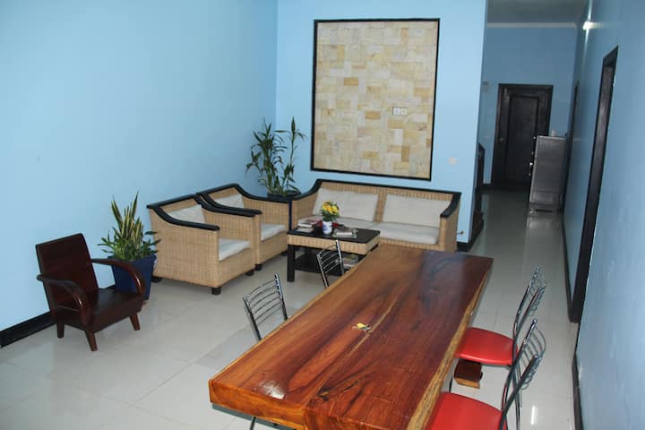 Private 1st Floor-2rooms_kitchen-livingroom_wifi - Cambodge