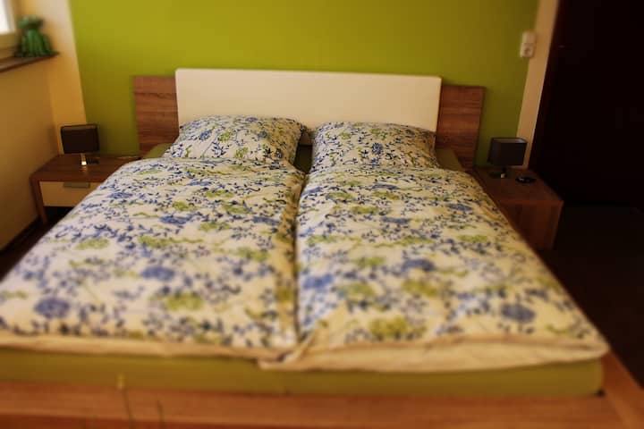Großes Helles Zimmer Mit Bad, Separater Eingang - Aachen