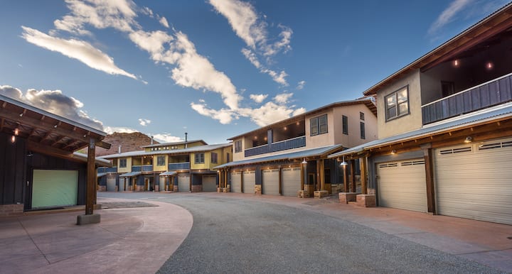 #14 - Moab Springs Ranch - 2 Bedroom Plus Loft - 알처스 국립공원