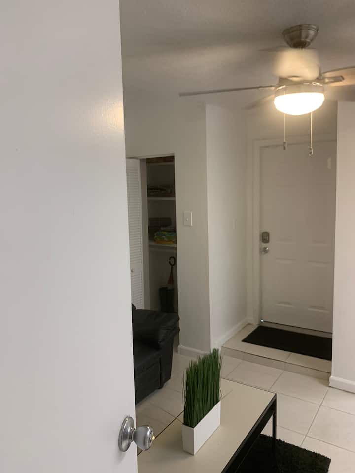 Beautiful Apartment, Nice Neighborhood. - Caribbean