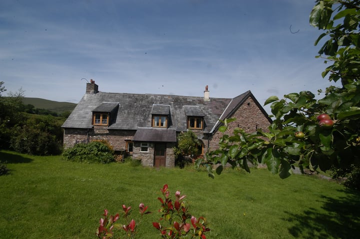 Authentic 18c Cottage In The Brecon Beacons - Brecon