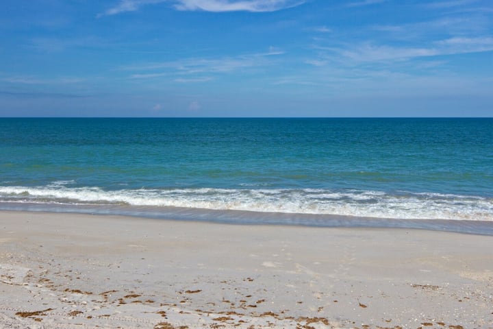 Steps To Your Own Private Beach - Vero Beach, FL
