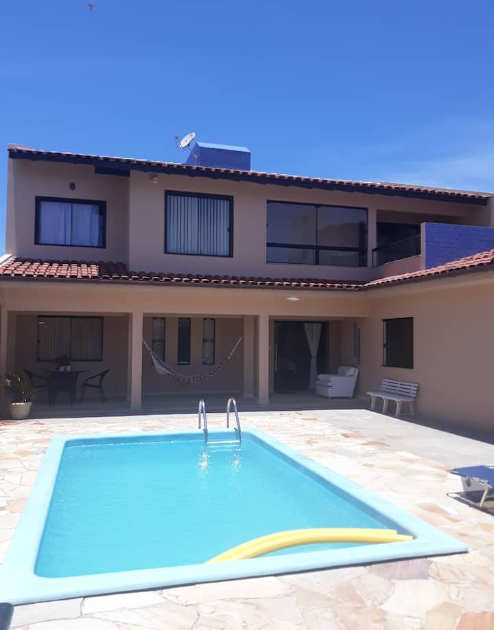 Casa Na Praia
à 300 Metros Da Praia Da Vila - Imbituba