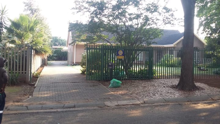 Home Away From Home Residence - Vanderbijlpark