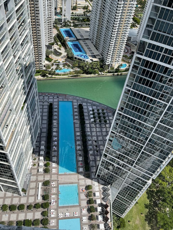 Awesome 2 Bedroom Condo Icon Brickell High Floor - Miami