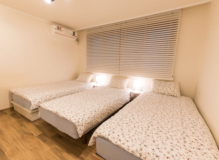 [12] 5min From Hongik Univ Station, 2br In Hongdae - Seoul