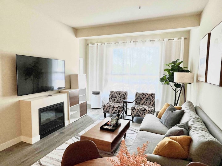 Modern Condo With Wfh Setup&close To Everything - Bellevue, WA