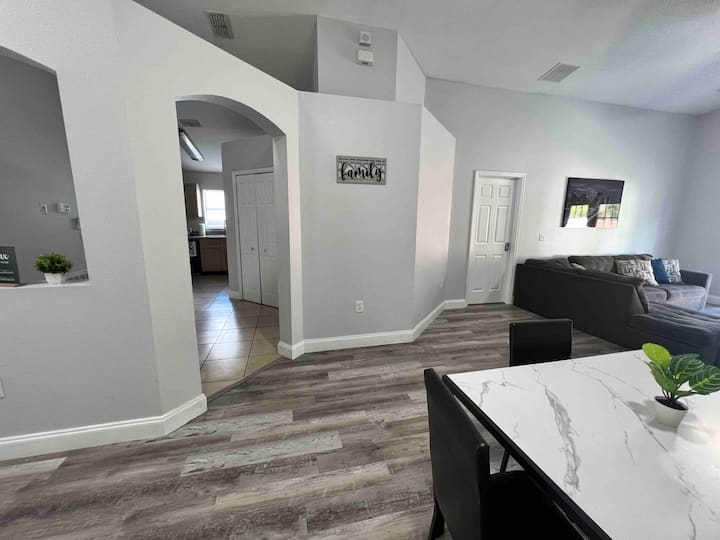 New Brand House Near Airport - Orlando, FL
