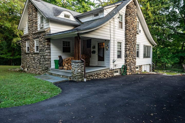 Your Own Private Idaho With A Touch Of Class - Peekskill, NY