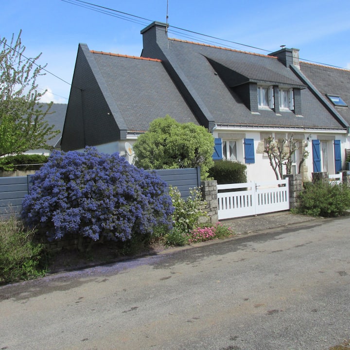 Cadre Magnifique Pour Cette Maison - Étel