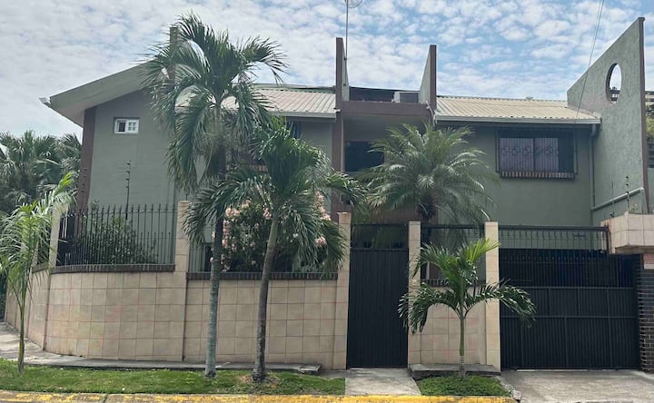 Casa Gian - Cofradía