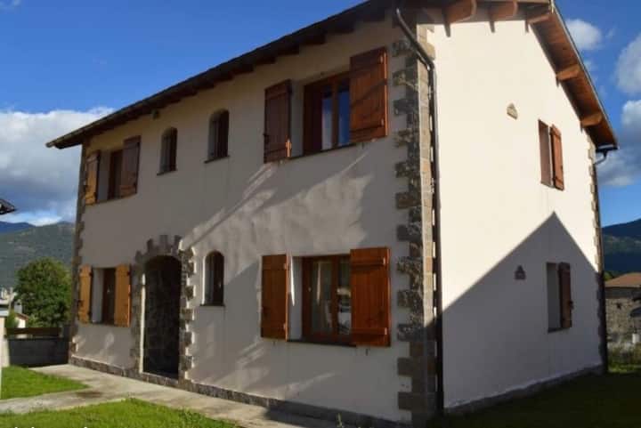 Appartements 3 Chambres Dans Maison Formigueres - Formiguères