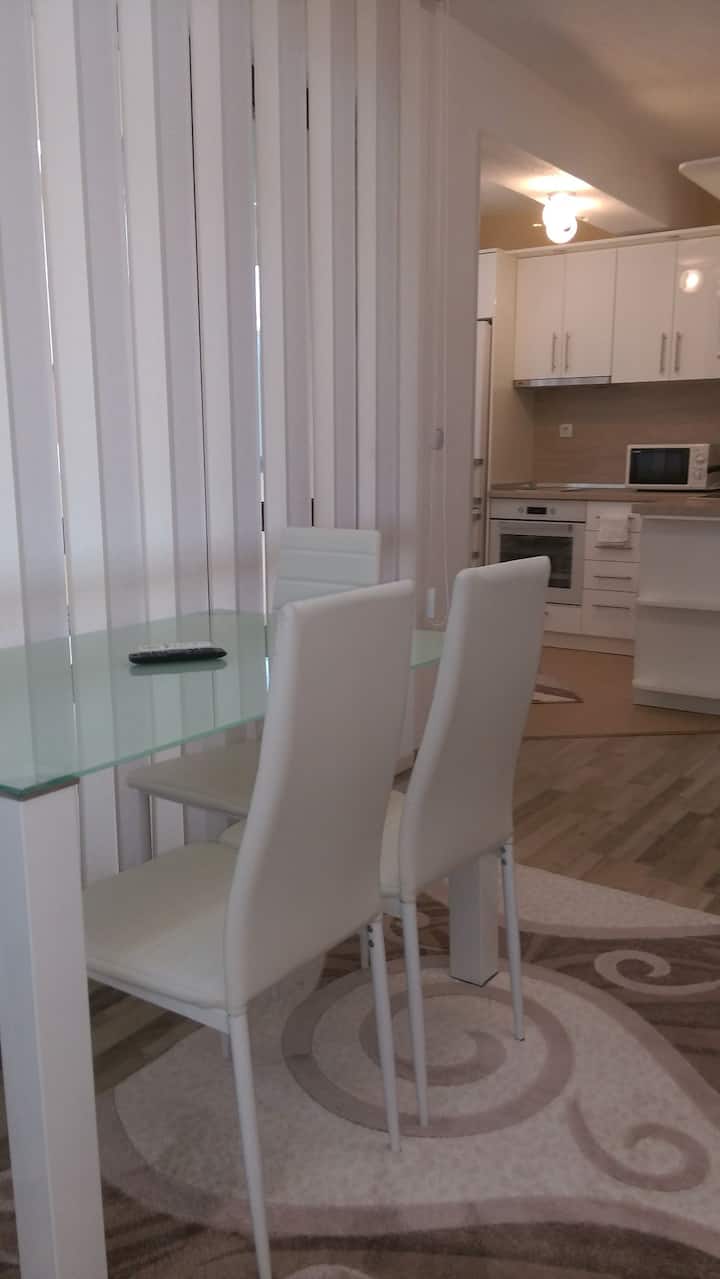 United Apartments, 4 Guests - Sandanski