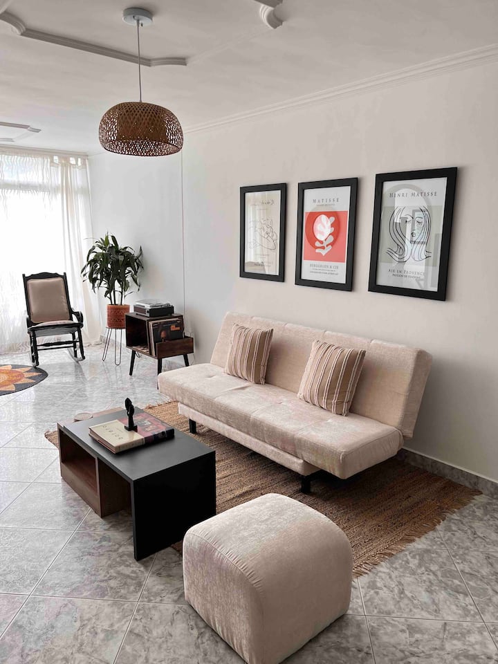 Chic 2br Condo Steps To Beach. - Santa Marta, Colombia