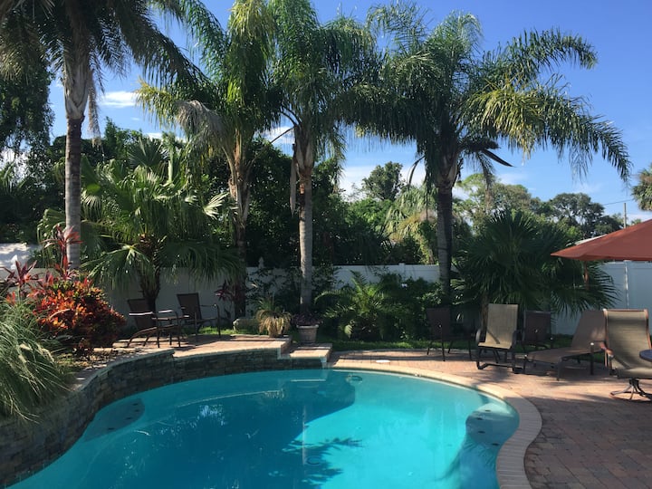 Enjoy Salt Life!  Htd. Prvt.  Pool!  Walk 2 Beach! - Jacksonville, FL