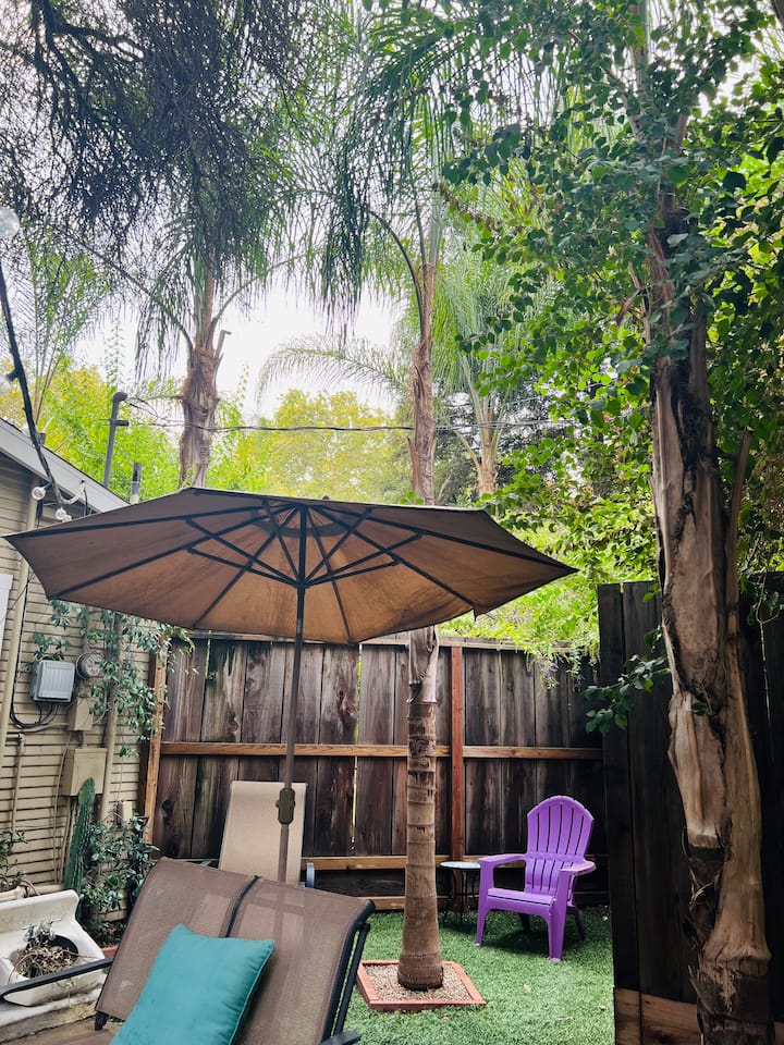 Cute 1930s Original Tiny House+travel Nurses Love - Turlock, CA