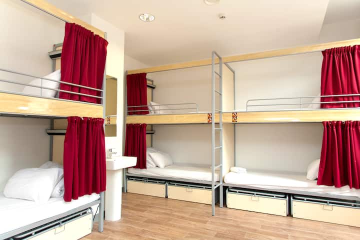 Bed In 8 Bed Dorm - París