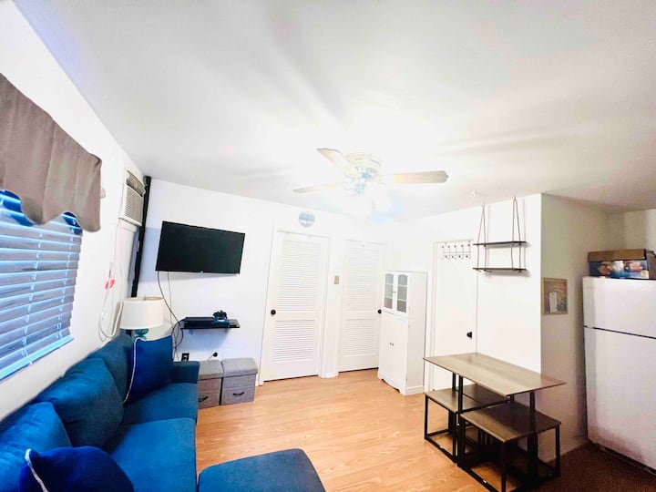 Cozy Condo Home Away From Home - Stone Harbor, NJ