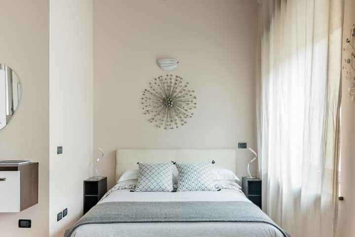 Milanrentals - Soperga- Milan Central Station - Milan