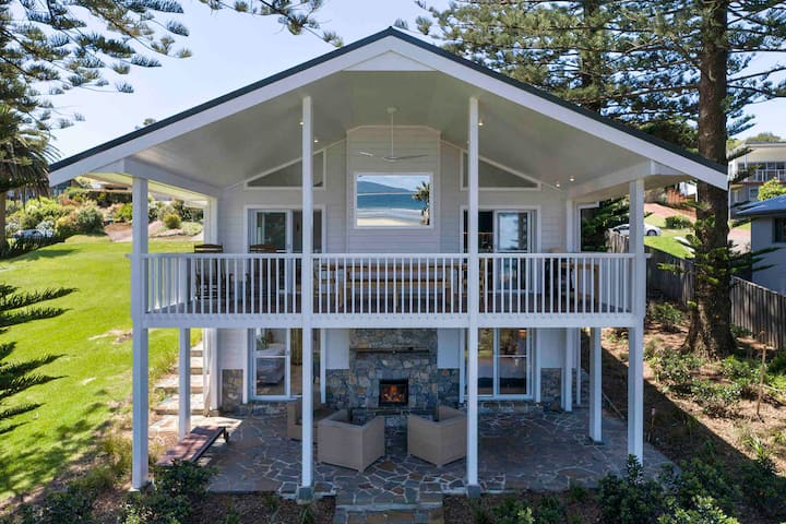 Views & 5 Min Walk To The 7 Mile Beach - Seven Mile Beach, New South Wales