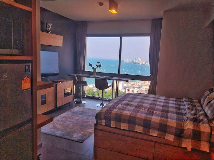 40fl Seaview Luxury Studio - Pattaya