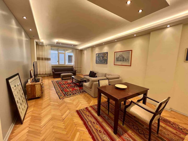 Spacious Flat Near Seaside In Bostanci - Maltepe