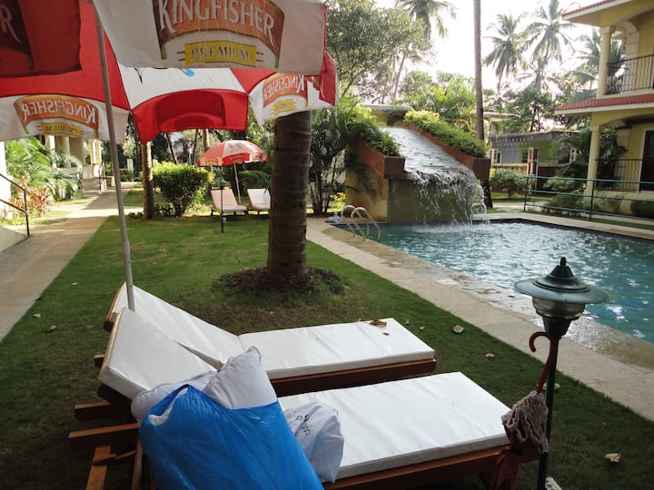 A Cozy Haven Amid Whispering Trees - Goa