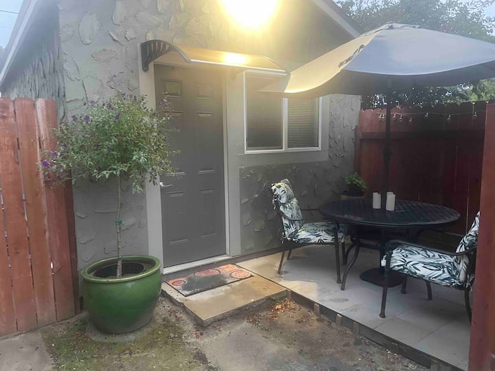Cozy Cottage Near Usc,  Exposition Park & Dtla - Inglewood, CA