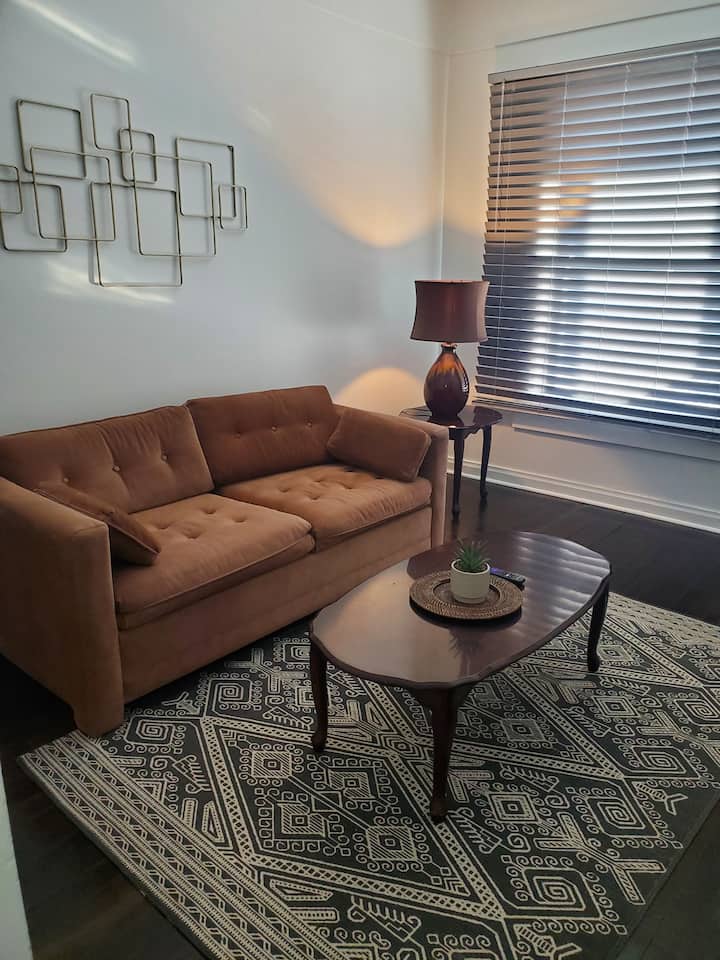 Netflix+parking+near Airport - Thunder Bay
