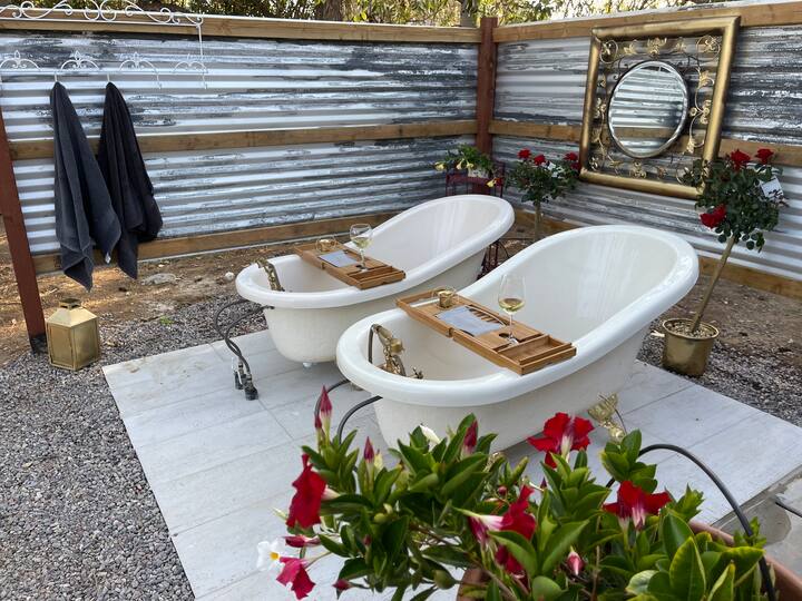 Paris Chic Walking Distance To The Wineries - Temecula, CA