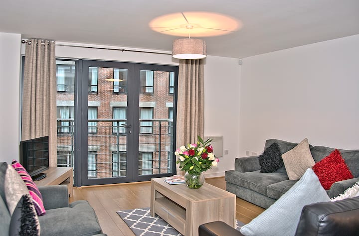 Lovely 2 Bed Apartment In Liverpool City Centre - Liverpool City Centre
