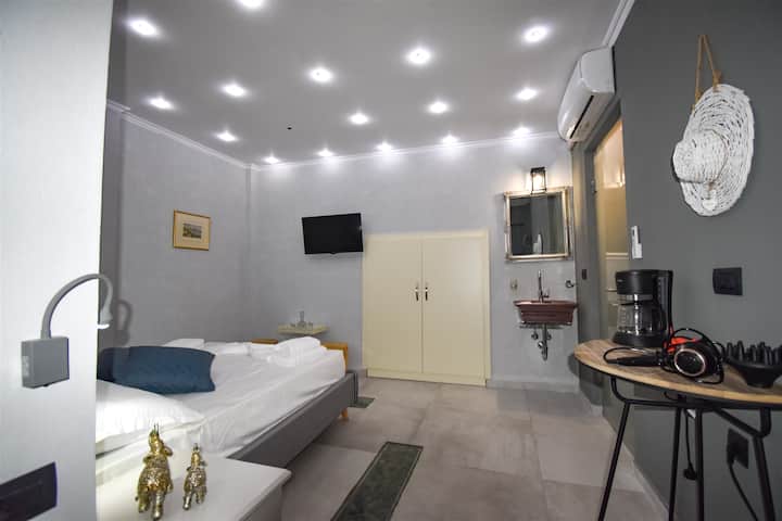 Brand New Luxury Suite In The Heart Of Chania Port - Chania